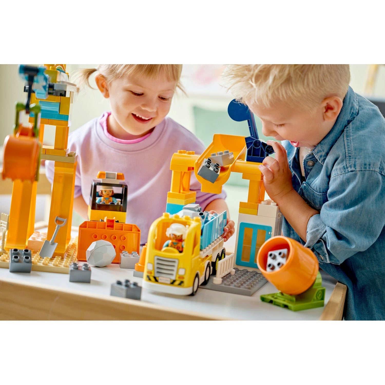 3 in 1 Construction Site and Vehicles – Flying Pig Toys